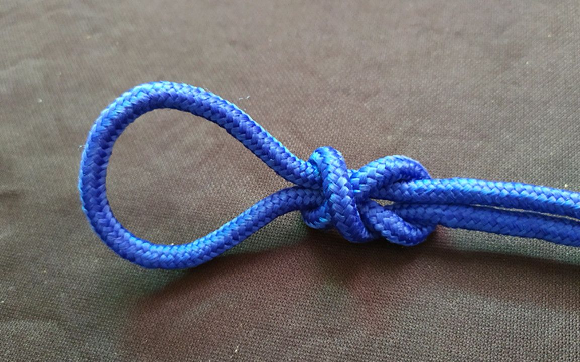 用一根绳子怎样打收缩绳圈?丝扣结,能平滑过渡,能快速收紧