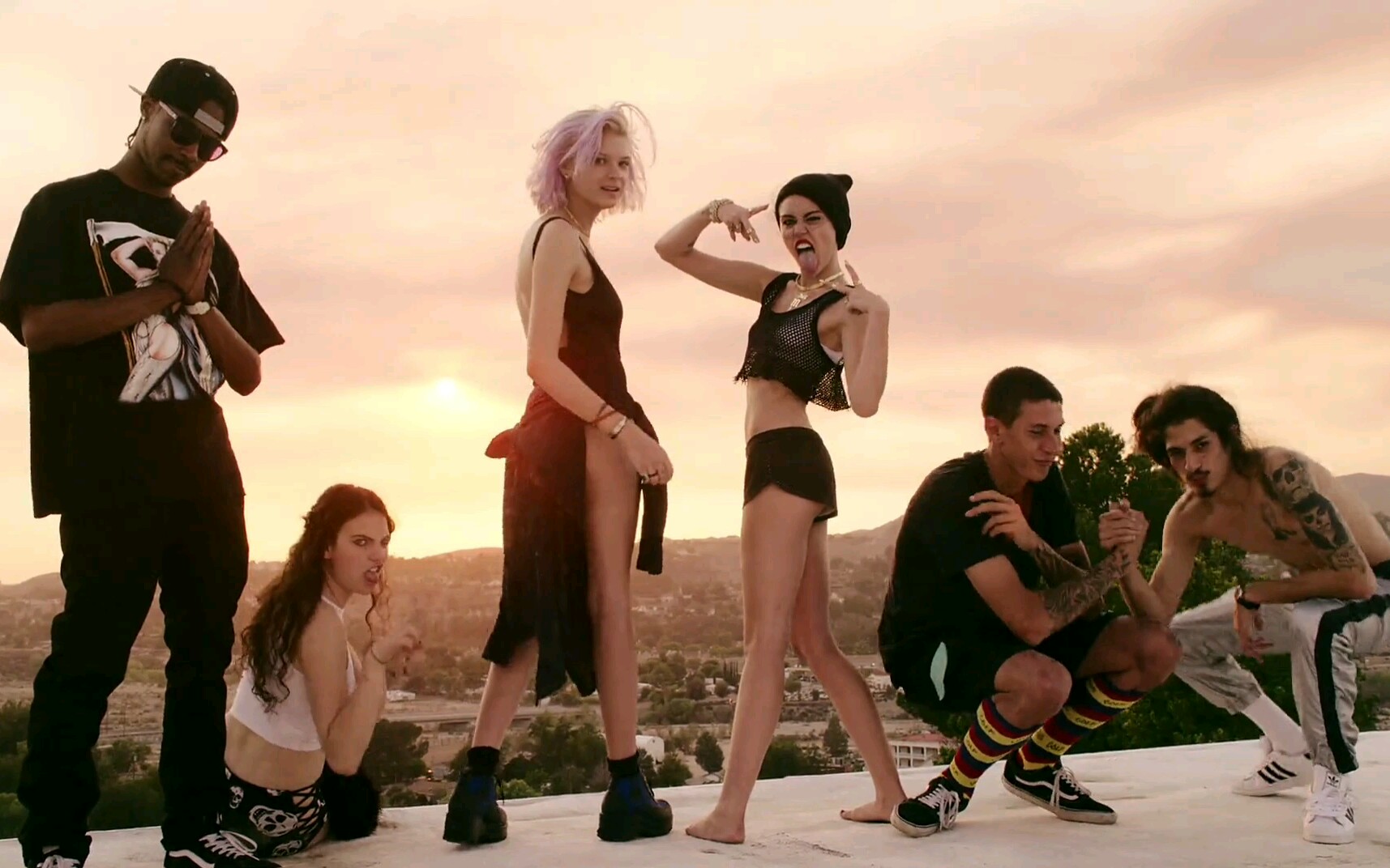 【音乐推荐】八首很好听的英文歌曲!本期推荐歌曲MV。萌新,希望多多...