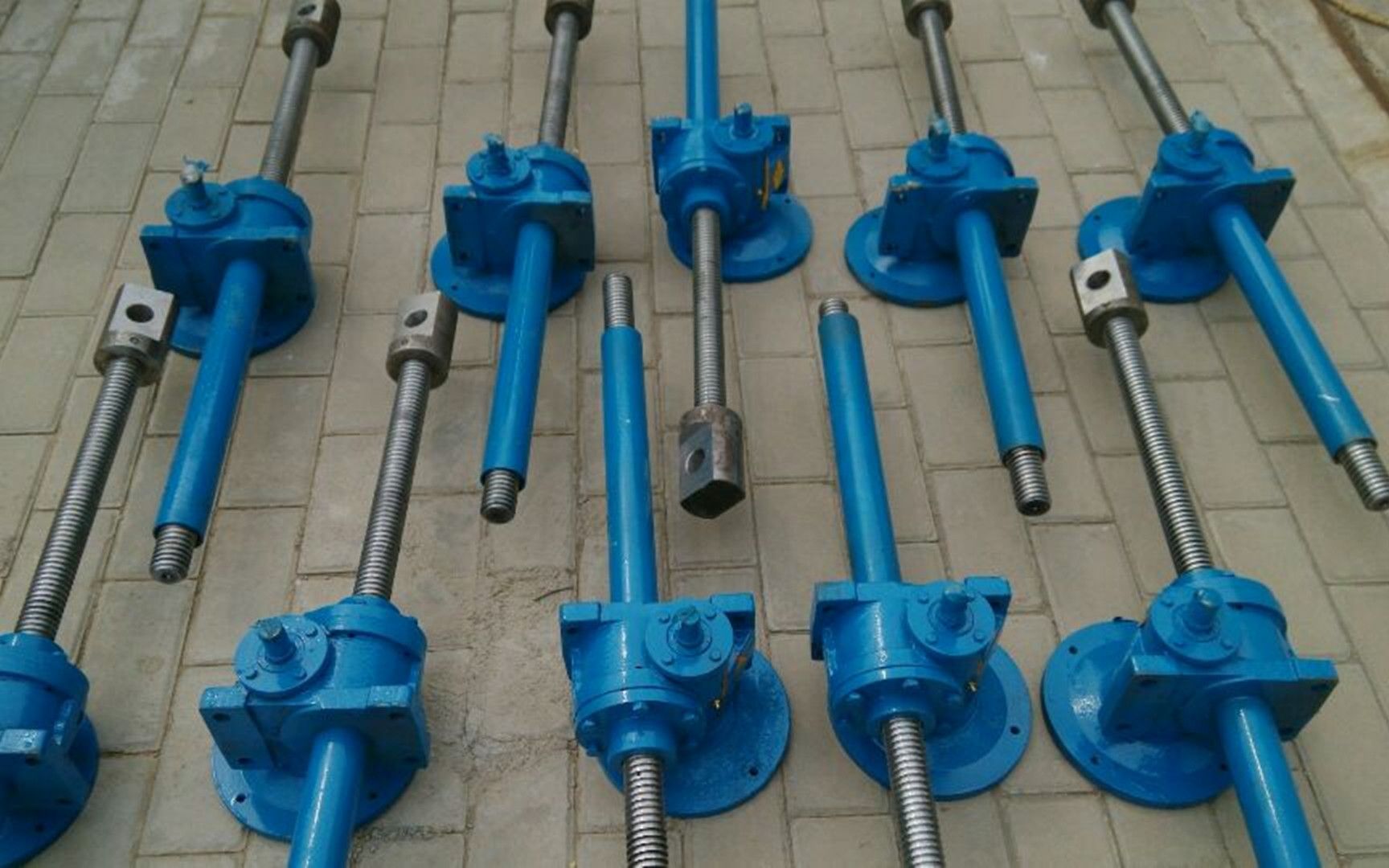 涡轮丝杆升降机结构特点!