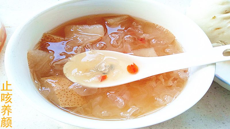 咳嗽、久咳,快煮些冰糖雪梨银耳汤帮你改善,常吃还能润肤养颜