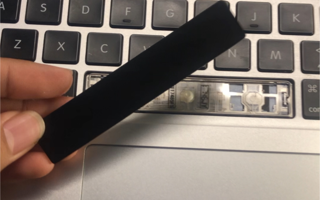 如何拆下MacBook 巧克力键盘的空格键(例如2017款MacBook air)