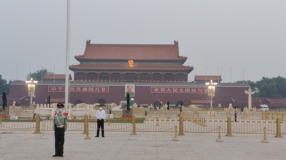 北京天安门广场升旗仪式