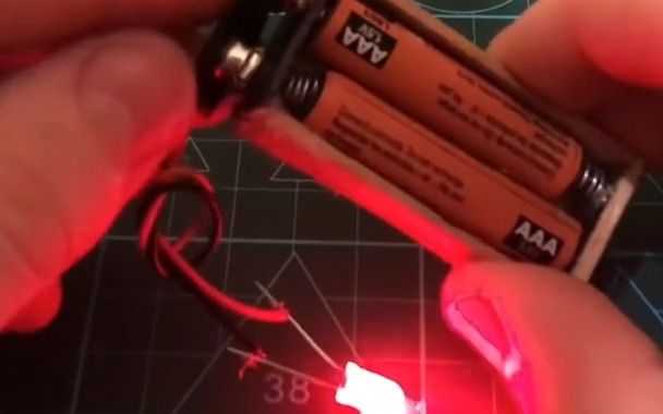 【无厘头手工】大神教你DIY电池盒