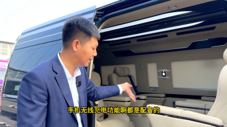 9座还能上蓝牌的商务车,空间比7座的MPV都要舒适,丰田海狮