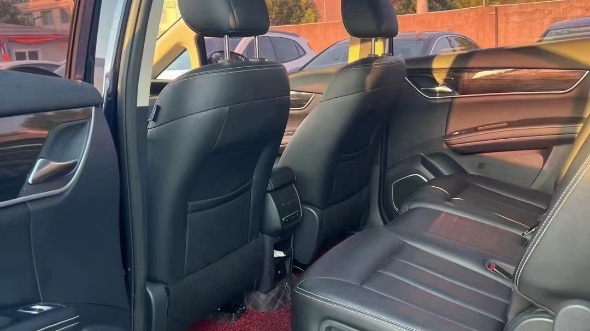 新到18年比亚迪宋MAX,1.5T顶配7座,5万公里实表,全车原版原漆,只做...