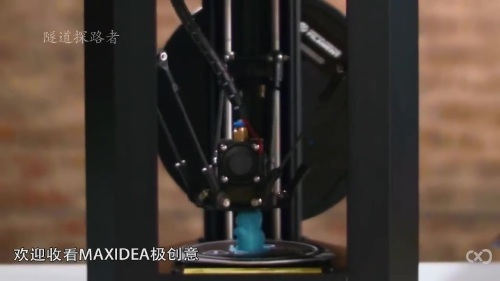 老外设计3D打印运动鞋,吸收能量减轻腿部负担,可根据脚型定制