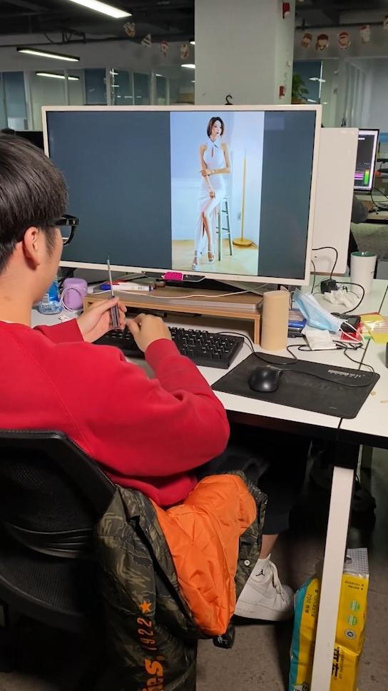 #ps 揭秘换衣服的秘密 #设计 #p图 #ps教程 #创作灵感