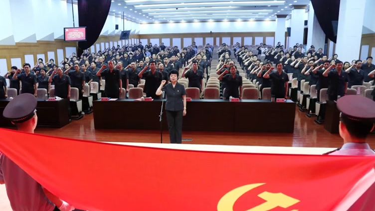 济南市中级人民法院开展庆“七一”主题党日活动