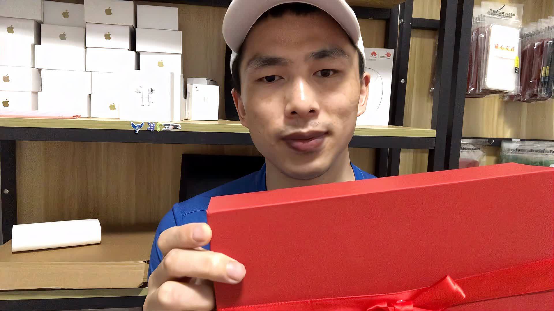 不一样的华强北,手表市场