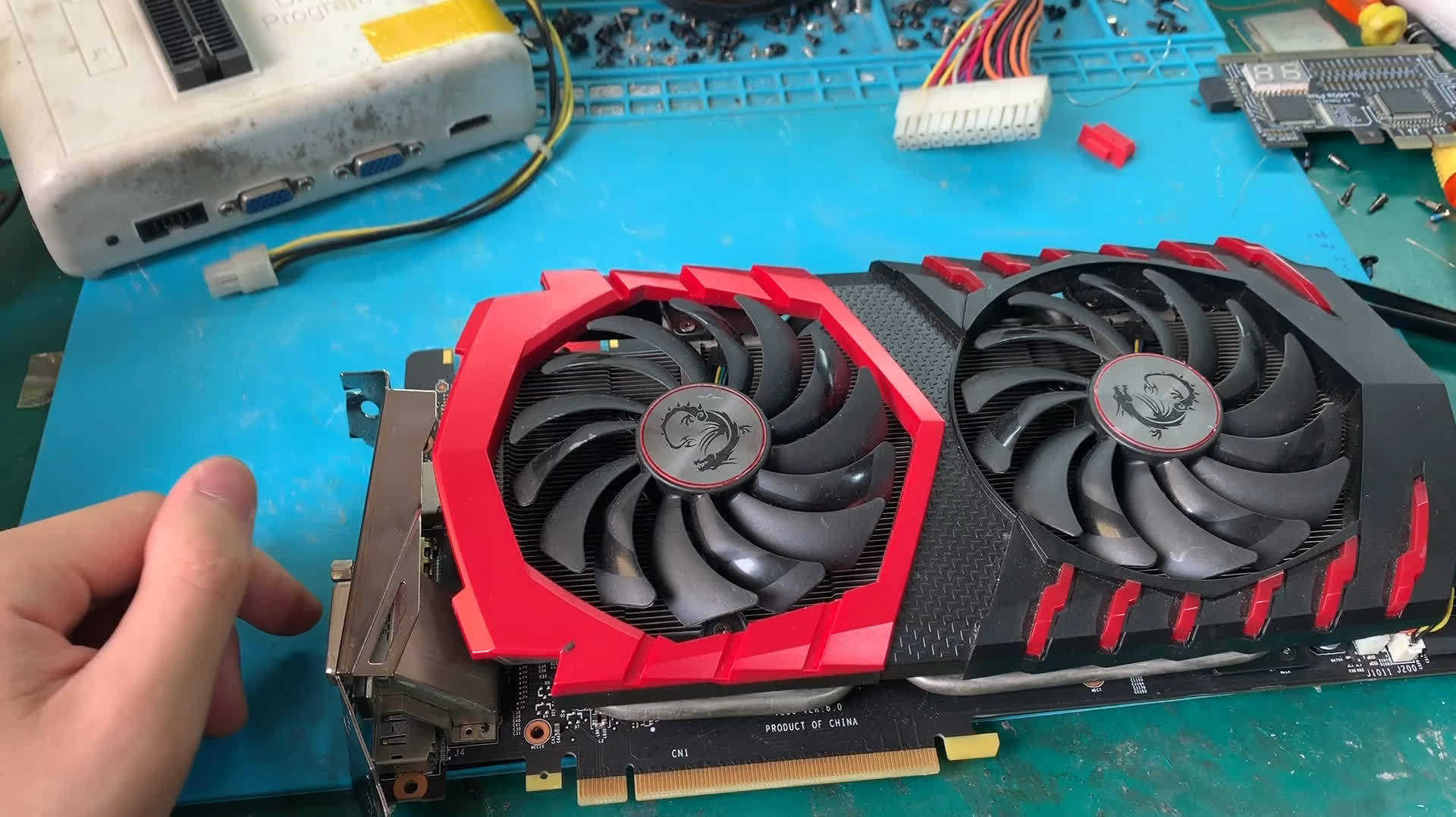 微星gtx980红龙游戏半小时电脑自动重启怎么回事