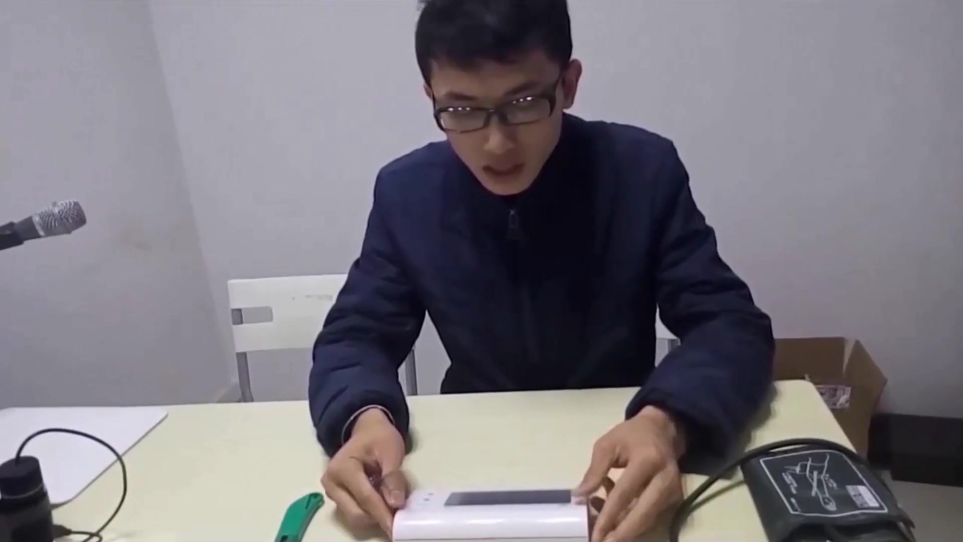 电子血压计拆解分析