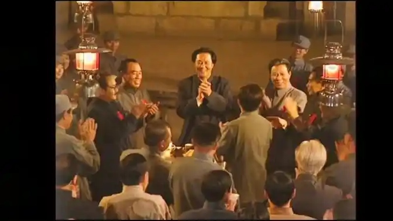中国共产党第七次代表大会闭幕,毛主席和朱老总发表重要讲话