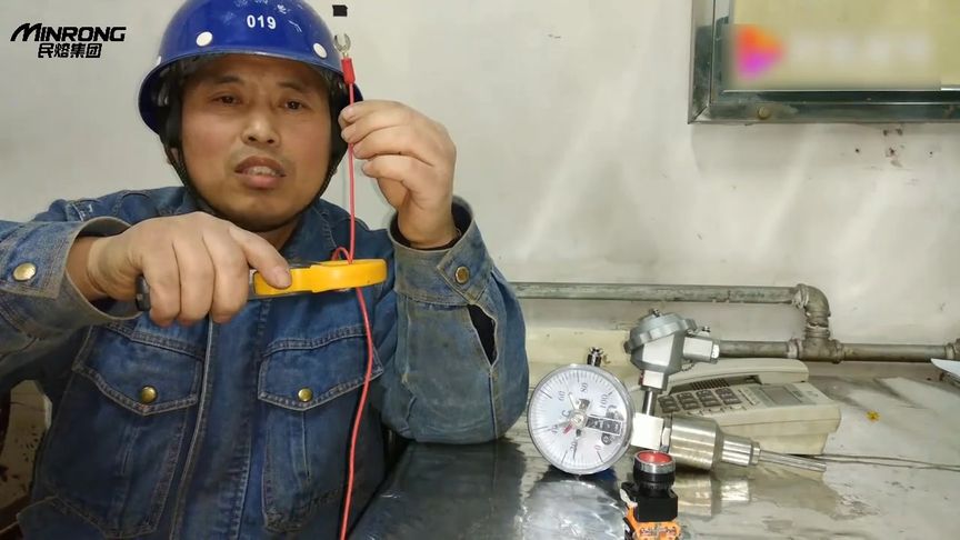 老电工分享:电流互感器如何确定匝数