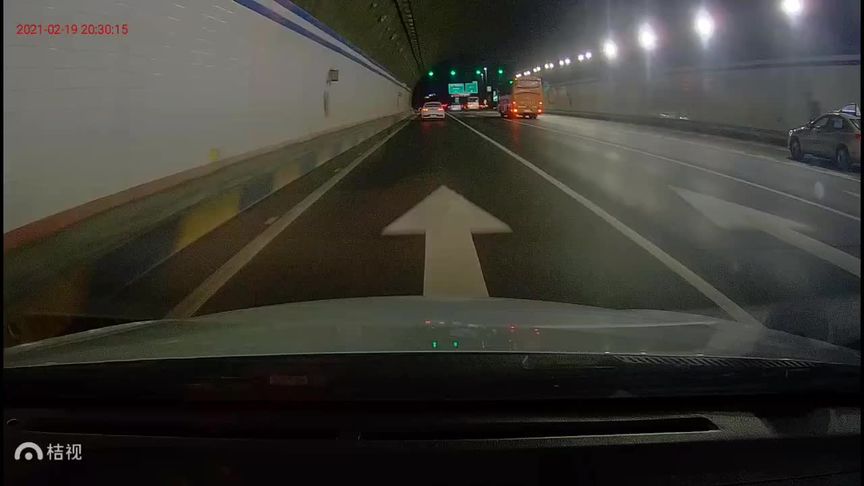 广州东站接乘客直奔东莞长安!全程83公里用时68分钟。
