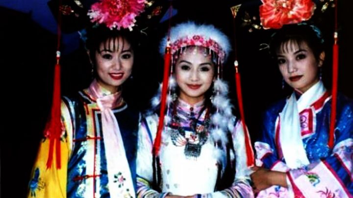 赵薇一首还珠格格主题曲《自从有了你》经典重现,回忆满满