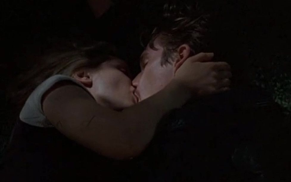 【欧美吻戏】激情吻戏原声、建议带耳机观看~