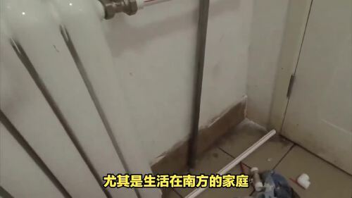 冬天羽绒服脏了别用水洗,教你正确做法,一擦干净如新