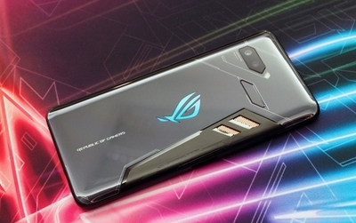 【静静的童话】华硕败家之眼ROG PHONE电竞游戏手机国行版本正式...