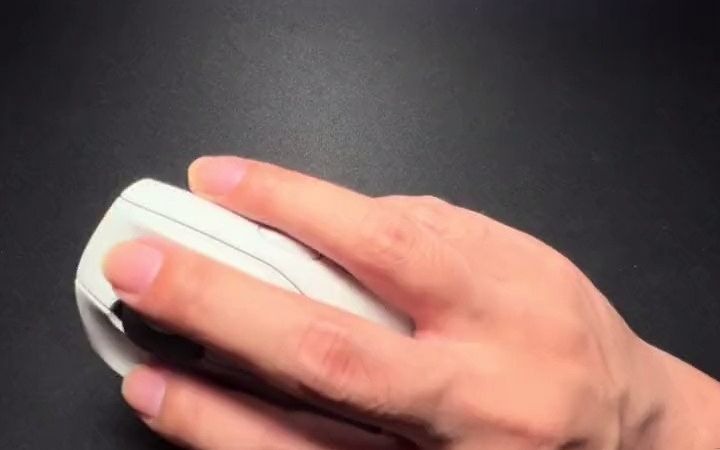 31_ALIENWARE外星人AW720M游戏无线鼠标开箱体验,1500元的鼠标...