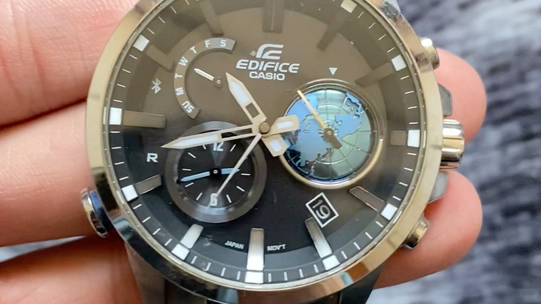 卡西欧eqb600光动能蓝牙手表,地球小表盘