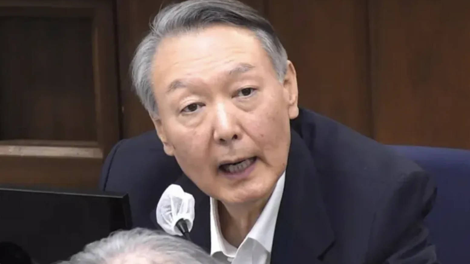 尹锡悦一审被判无期,其律师称判决无视真相,韩国会议长:他应该谢罪