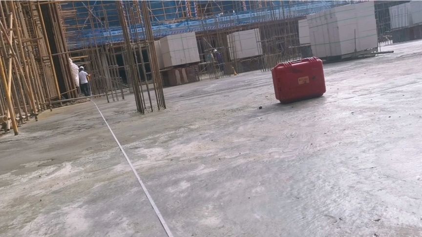 施工员和师傅一起放线,遇到复杂的柱子如何放线?这方法简单方便