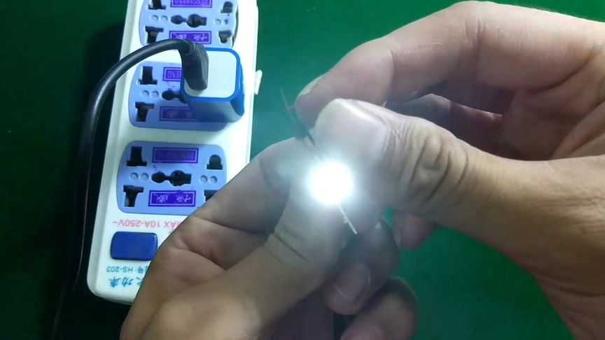 DIY电子实验小制作:简单的触摸开关电路