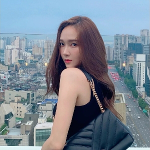 A紫紫子 