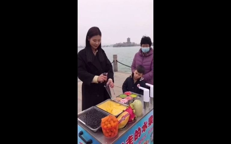 利润怎么样行走的水果杯设备行走的水果杯5
