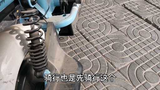 电动自行车为何时常掉链子及蹬不动?该不该取掉?师傅给出答案