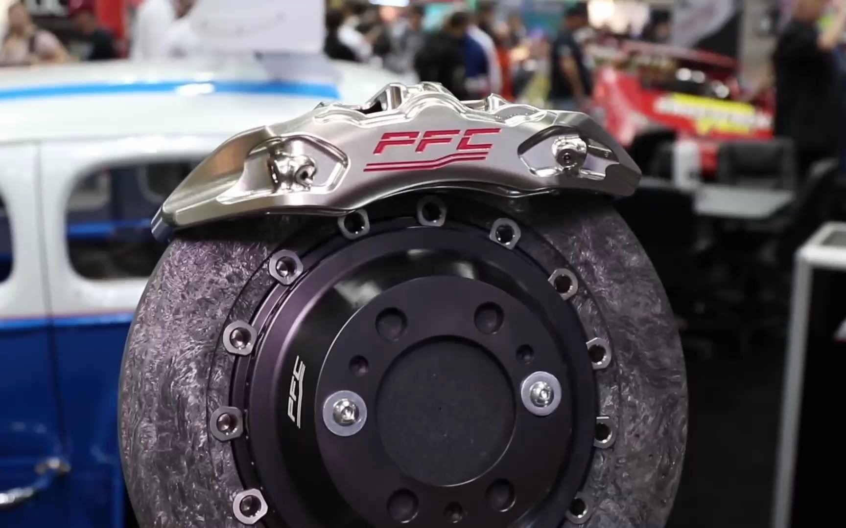 PFC刹车卡钳 最贵的刹车卡钳多少钱 你猜到了吗?