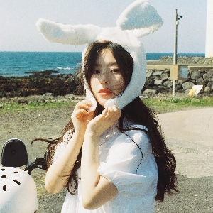 积极乐观开朗的小r 