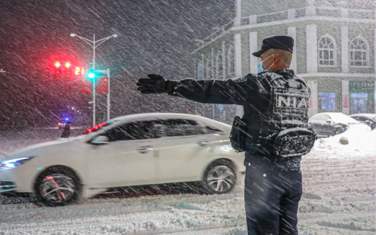 【中国人民警察节】移民管理警察|我们始终在你身边