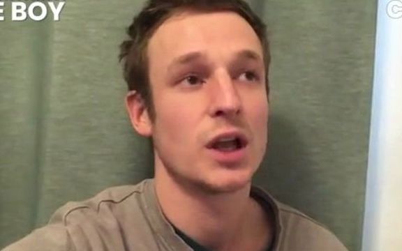 攀岩前期准备工作之正确穿戴检查安全带!