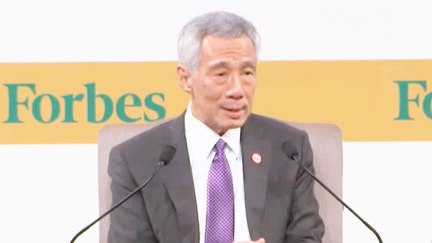 李显龙在香港被侮辱 银行被一把火烧掉 新加坡人一气之下骂翻暴徒