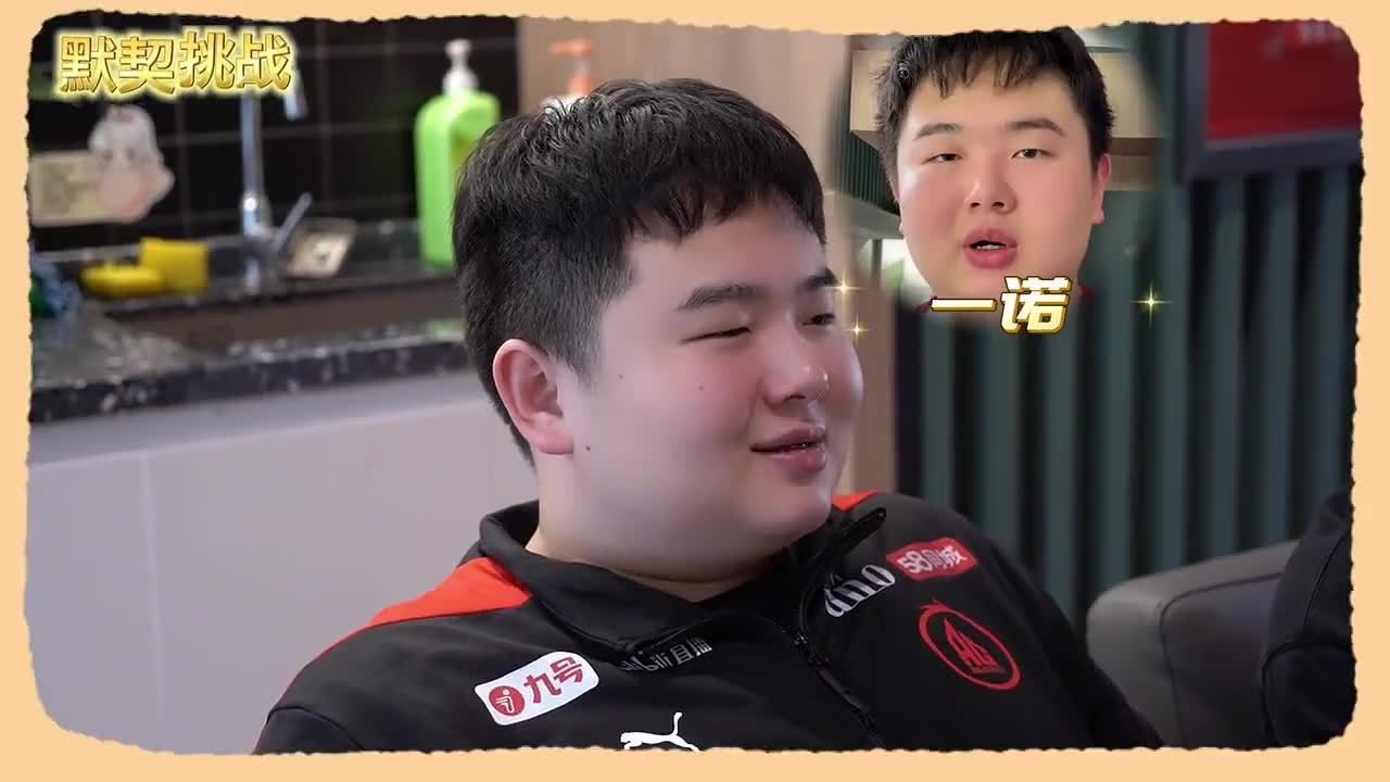 怎么有人现场改答案的呀~