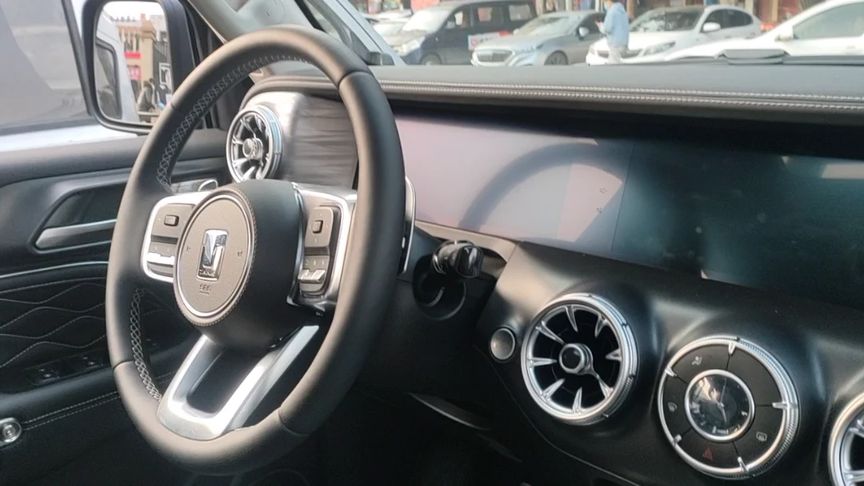 坦克300自带行车记录仪如果取出内存卡,导出视频?