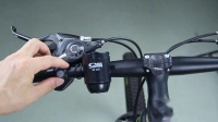顺东码表自行车防盗器兼喇叭安装视频