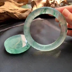 佳斯翡翠 
