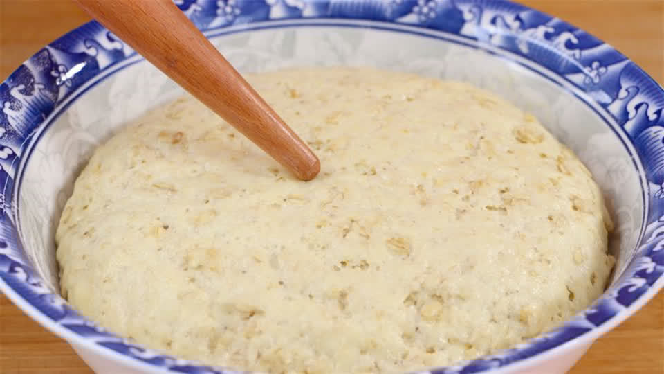 秋冬季节要多吃燕麦,教你懒人做法,比包子简单,比油条好吃