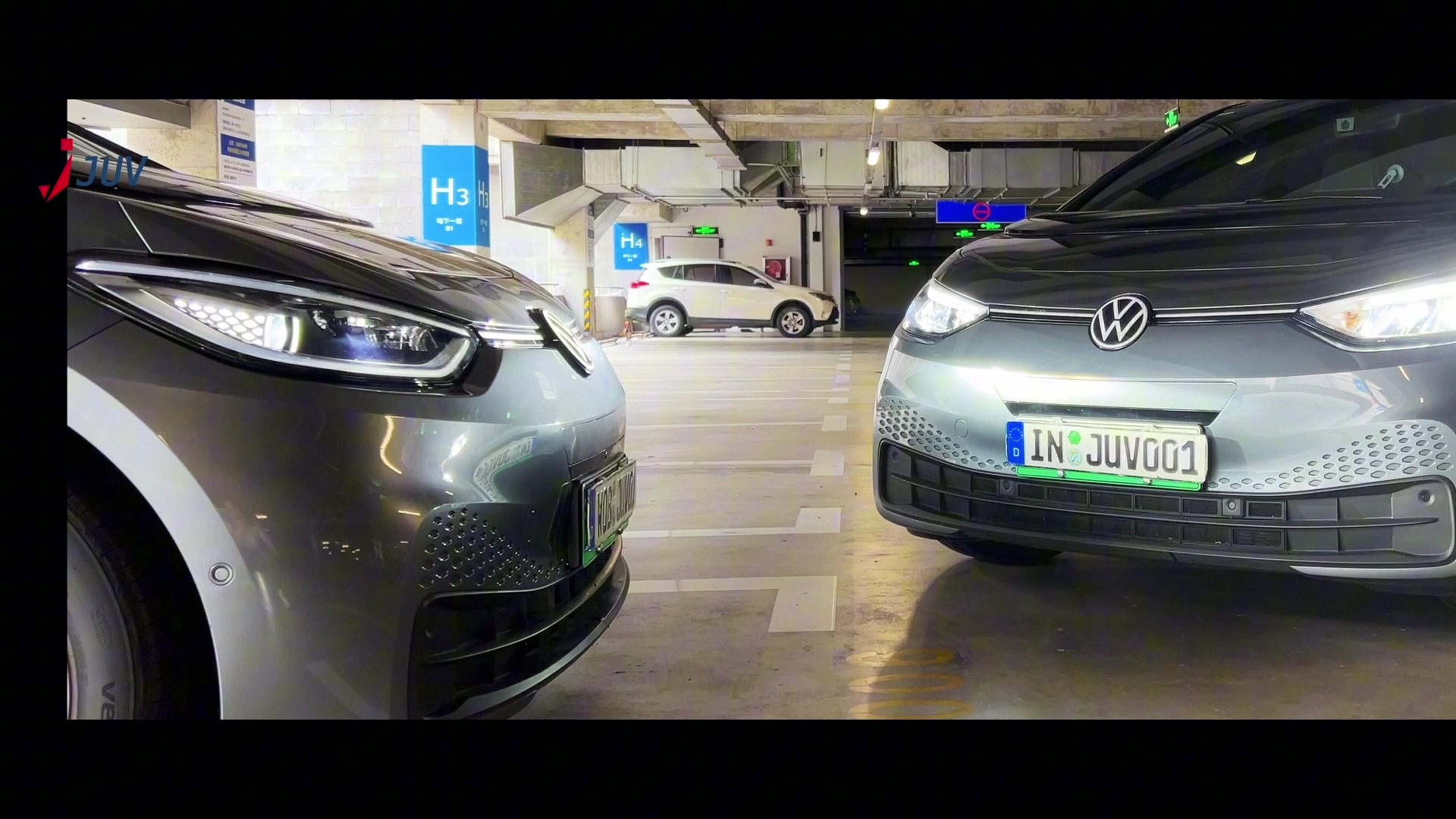 大众ID.3IQlight灵眸矩阵和普通大灯对比