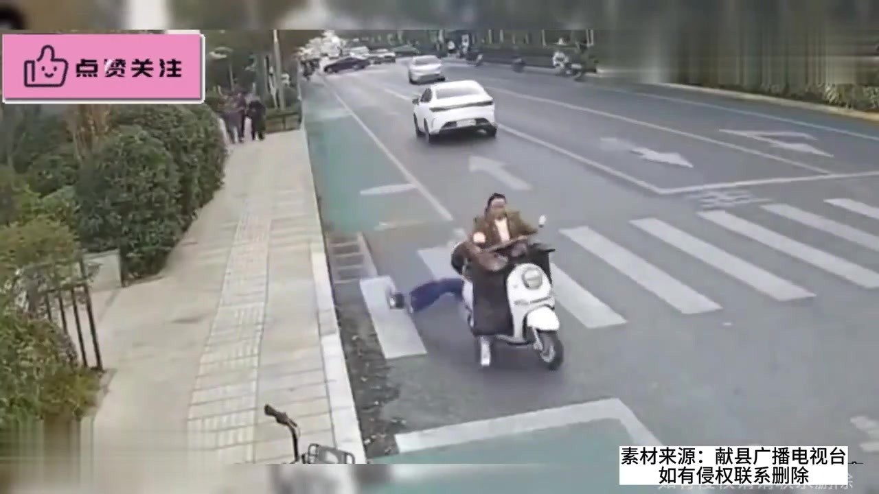 这起事故谁的责任,骑电动车的责任吗?