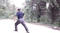 《太极短棍 》一套简单实用、的士的术