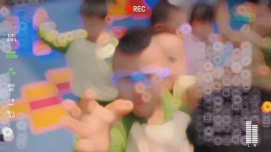 美好的一天 虽隔着屏幕 却身心感受 孩子的快乐