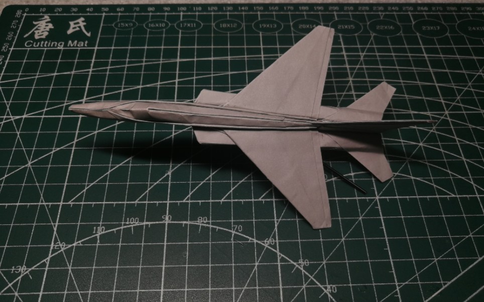 【折纸飞机】歼轰7A“飞豹”战机(原创),一张纸纯折不剪裁,立体机身...