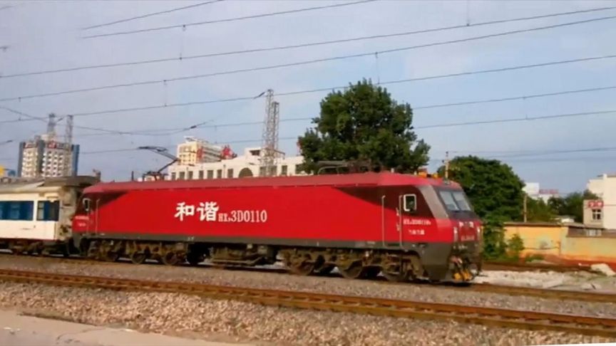 白皮时代的Z字火车,Z55次北京西开往兰州,中途只停4个站