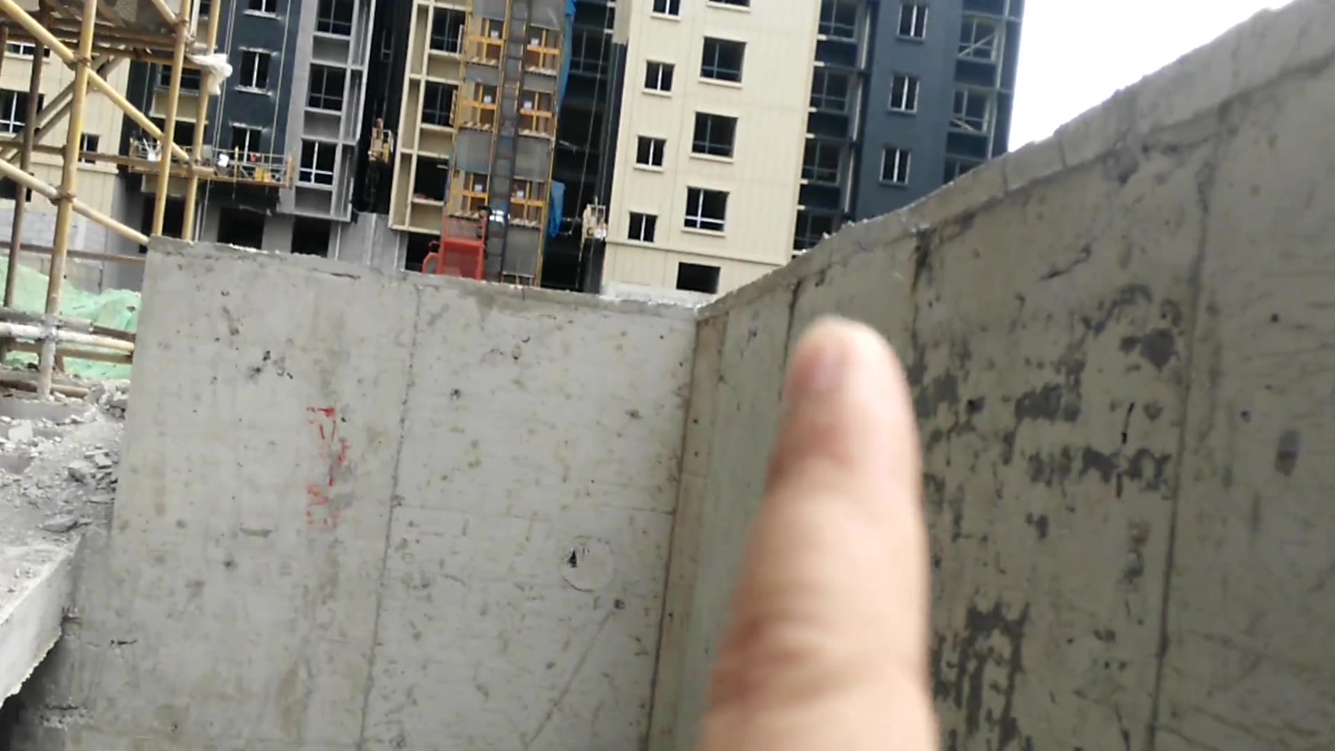 非机动车坡道活载恒载