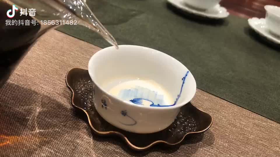 所有茶类都有降血脂、血糖的功效,而熟普洱茶降血脂的功效最佳～