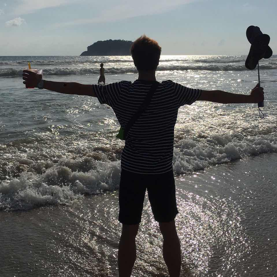 聪明的小孩biubiubiu 