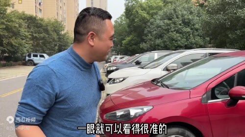 顶棚塌发动机漏油的标致308,车主说七万公里你们信吗?反正我信